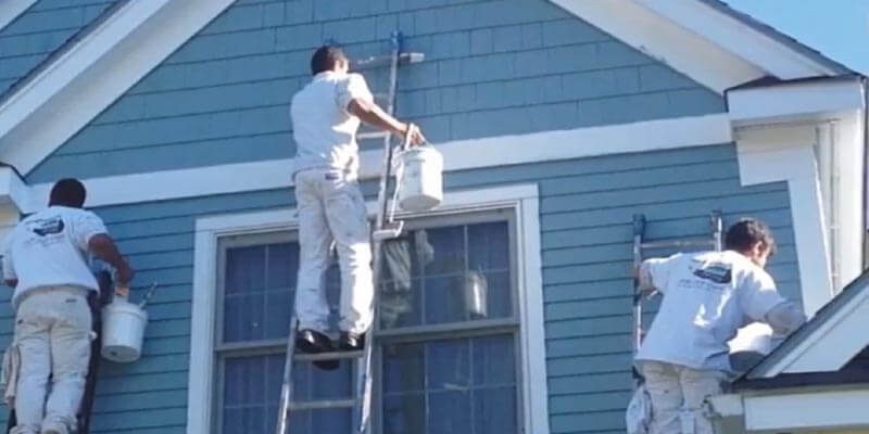 4 Best Extension Ladder for 2 Story House (Pros & Cons)